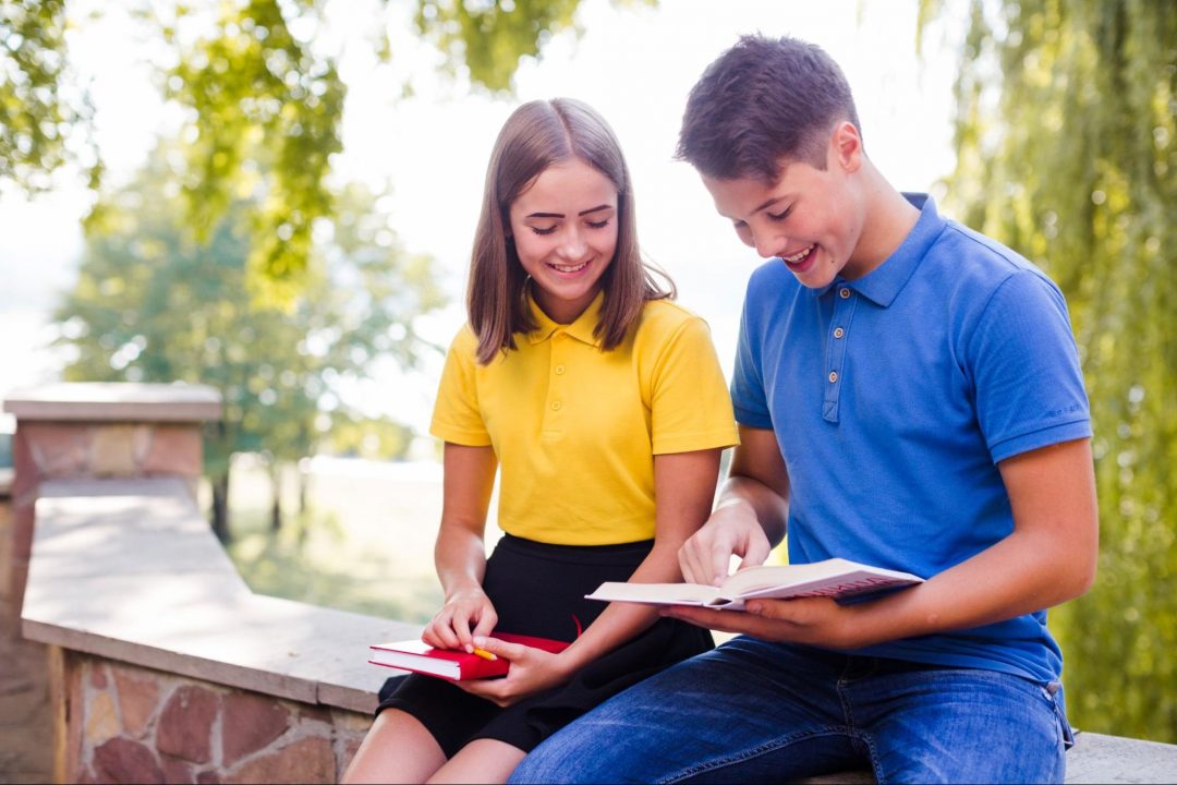 Top 10 Yearbook Templates Themes & Ideas in UAE